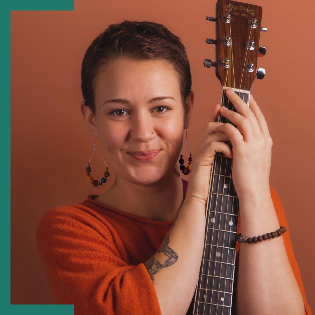 Meet the Artist - Laura Wyatt